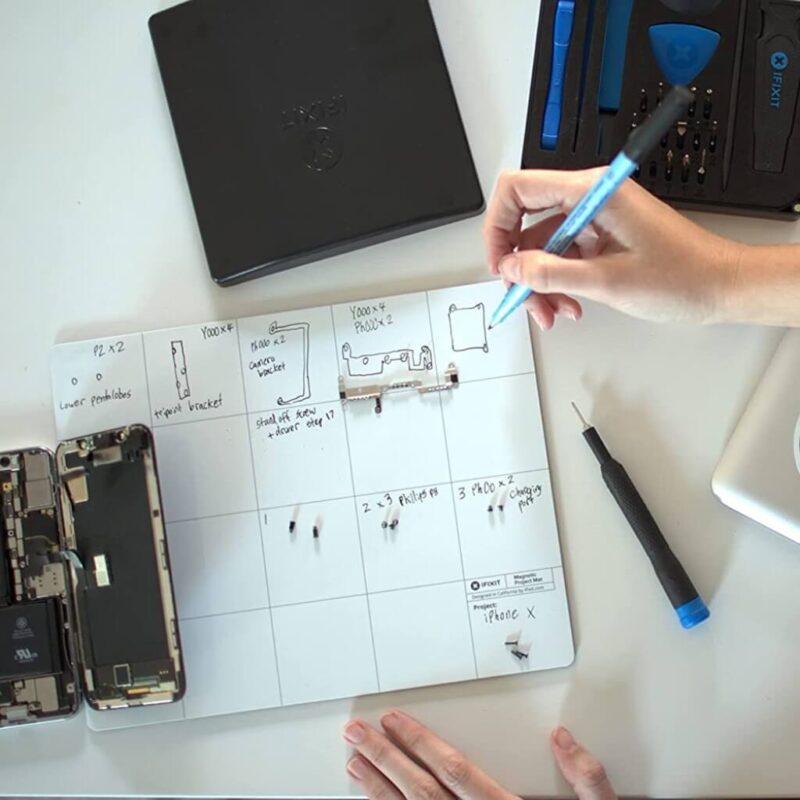 iFixit Magnetic Project Mat | I.T. Megabyte Computers | Kuwait